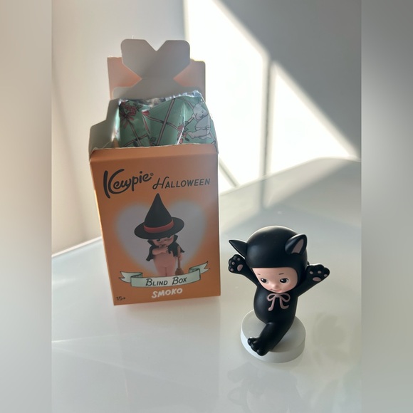 Smoko | Accessories | Smoko Kewpie Halloween Blind Box Black Cat Figure ...